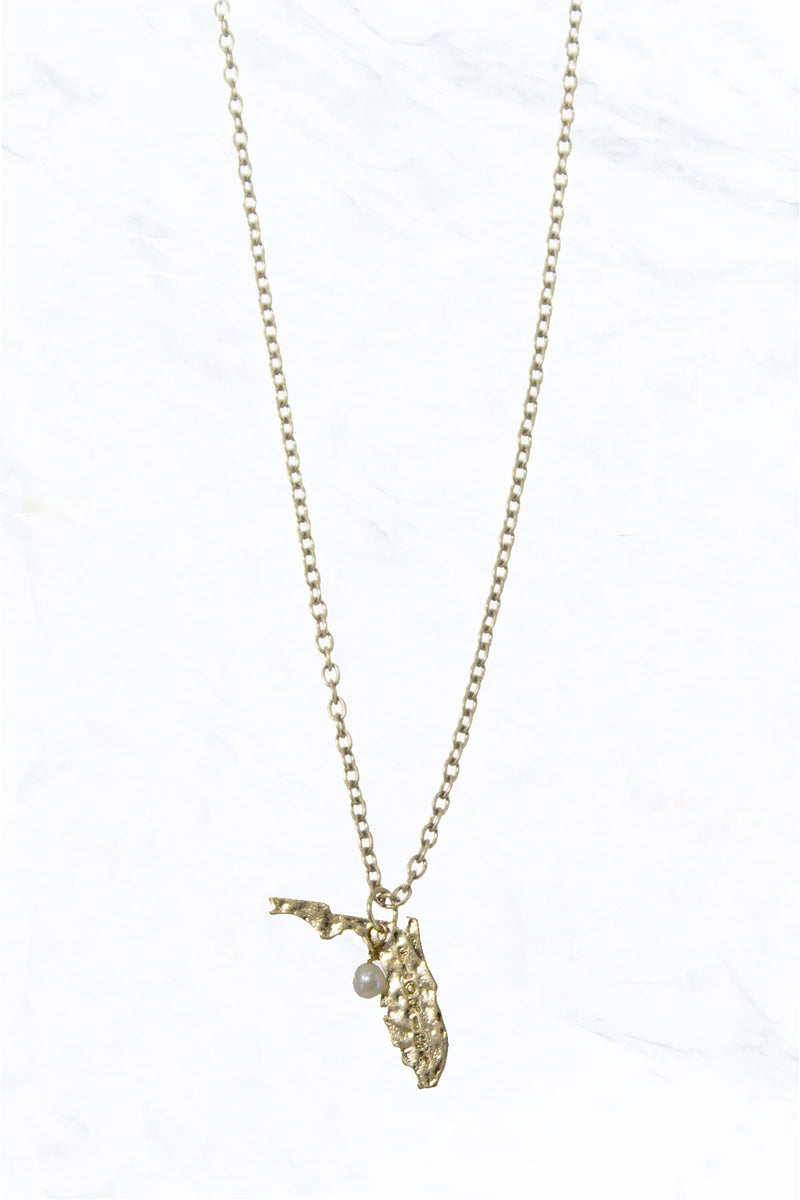 Florida Shape Metal With Pearl Necklace – Suzie Q USA